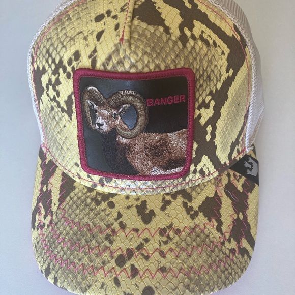 Goorin Bros | Accessories | Goorin Bros Headbanger Trucker Hat Nwt ...